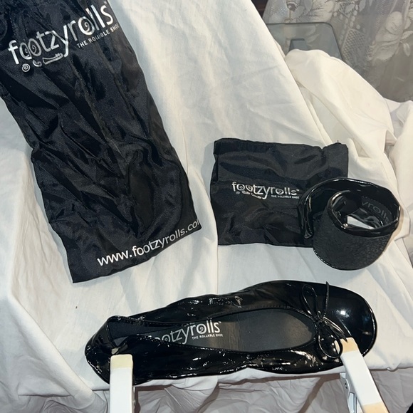 FootzyRolls | Shoes | Black Patent Leather Rollable Ballerina Shoes ...